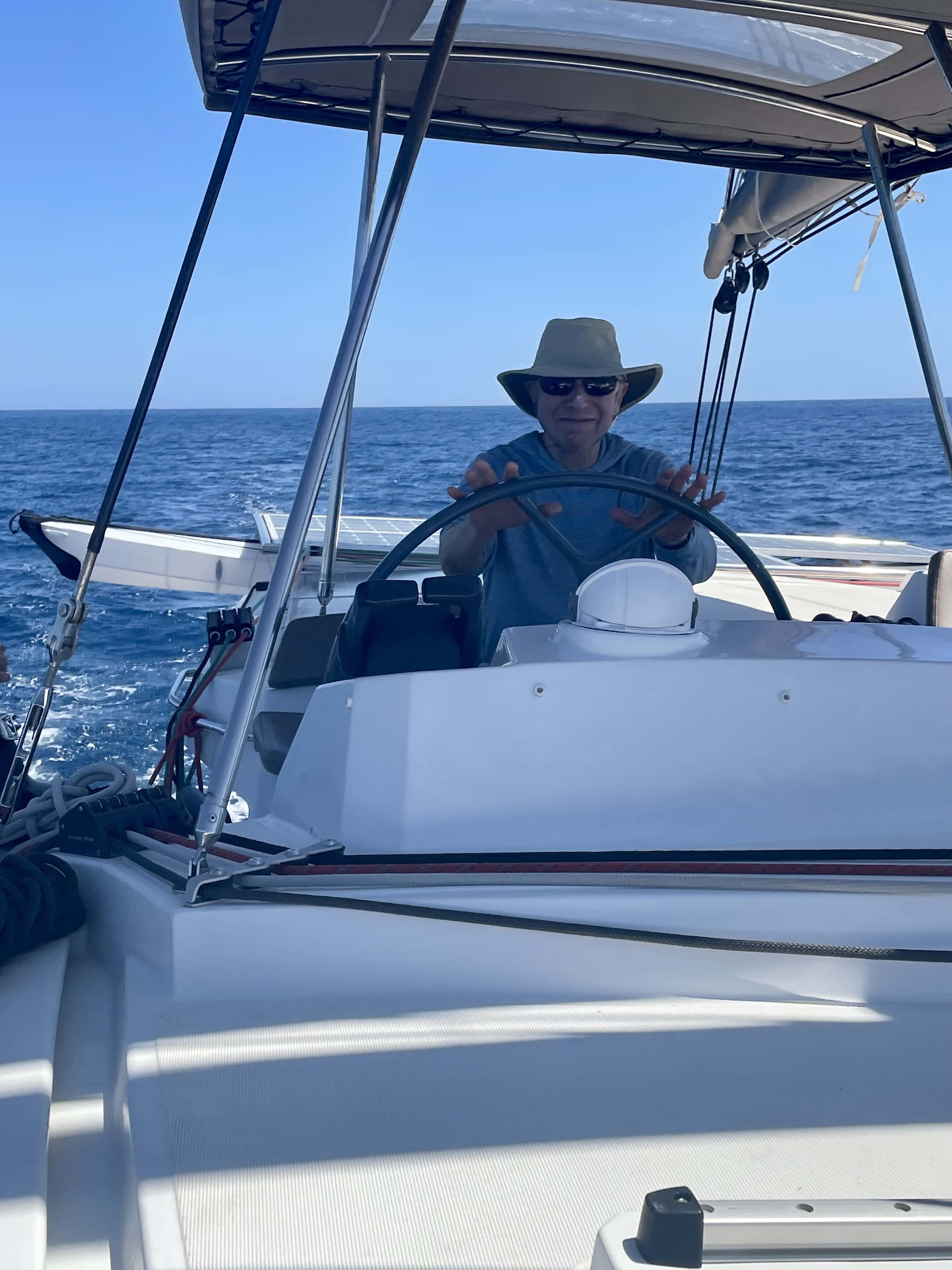 dad-boat-jeff-at-helm – Sailing Sabática