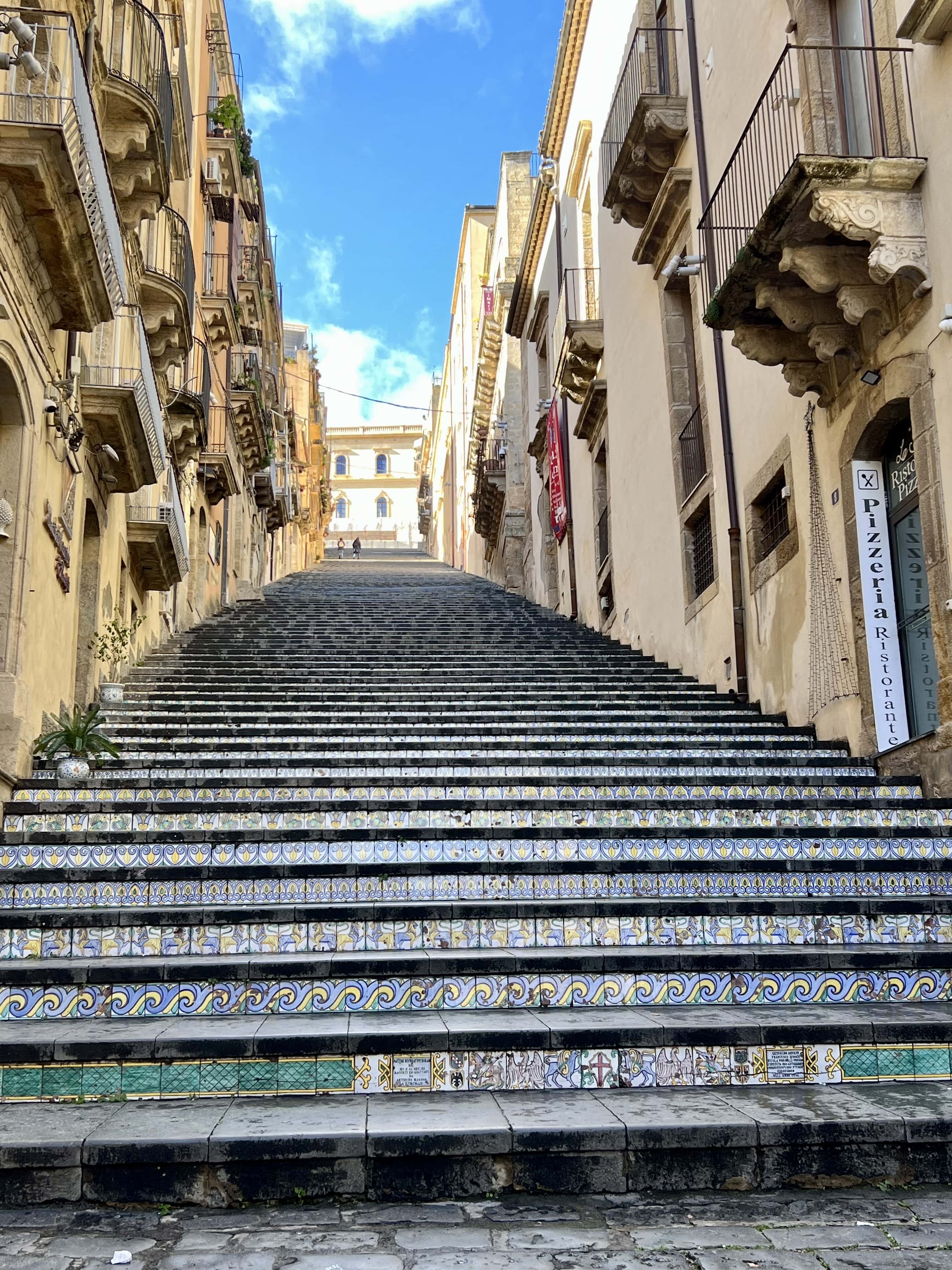 Spring in Sicily – Sailing Sabática